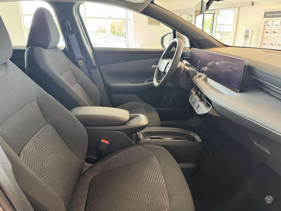 Grey Nissan Leaf 2026 in Siauliai, with an engine capacity of 0.00 L and mileage of 0 thousand km for 40890 €, photo 20 on AUTOMOTO.COM.LV