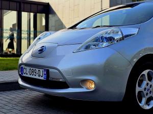 Grey Nissan Leaf 2012 in Taurage, with an engine capacity of 0.00 L and mileage of 149 thousand km for 3500 €, photo 10 on AUTOMOTO.COM.LV