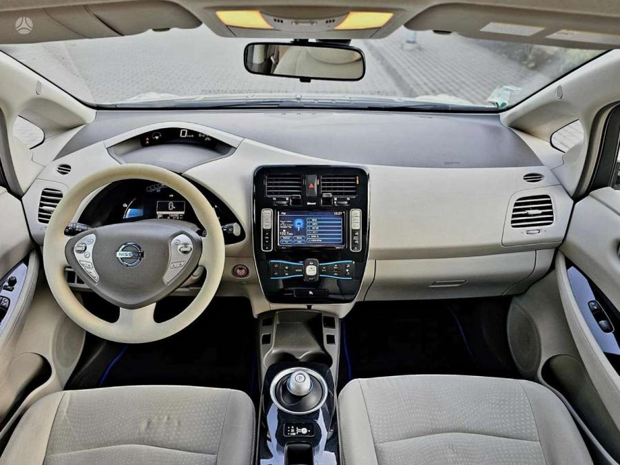 Grey Nissan Leaf 2012 in Taurage, with an engine capacity of 0.00 L and mileage of 149 thousand km for 3500 €, photo 16 on AUTOMOTO.COM.LV