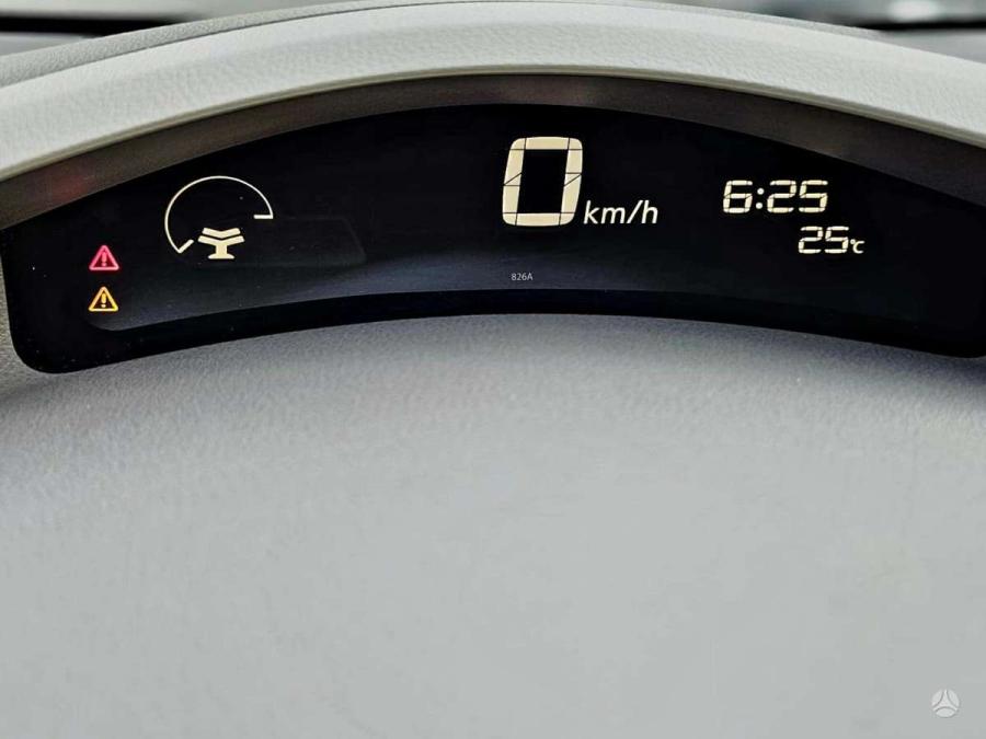 Grey Nissan Leaf 2012 in Taurage, with an engine capacity of 0.00 L and mileage of 149 thousand km for 3500 €, photo 22 on AUTOMOTO.COM.LV