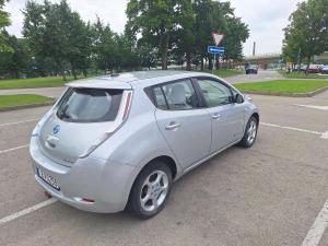 Grey Nissan Leaf 2012 in Klaipeda, with an engine capacity of 0.00 L and mileage of 175 thousand km for 3300 €, photo 5 on AUTOMOTO.COM.LV