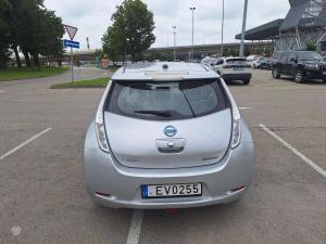 Grey Nissan Leaf 2012 in Klaipeda, with an engine capacity of 0.00 L and mileage of 175 thousand km for 3300 €, photo 6 on AUTOMOTO.COM.LV