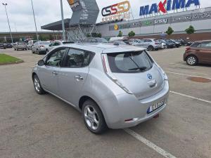 Grey Nissan Leaf 2012 in Klaipeda, with an engine capacity of 0.00 L and mileage of 175 thousand km for 3300 €, photo 7 on AUTOMOTO.COM.LV