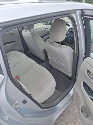 Grey Nissan Leaf 2012 in Klaipeda, with an engine capacity of 0.00 L and mileage of 175 thousand km for 3300 €, photo 11 on AUTOMOTO.COM.LV