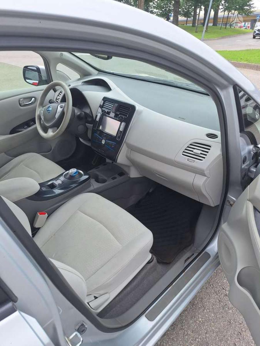 Grey Nissan Leaf 2012 in Klaipeda, with an engine capacity of 0.00 L and mileage of 175 thousand km for 3300 €, photo 12 on AUTOMOTO.COM.LV