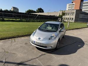Grey Nissan Leaf 2012 in Kaunas, with an engine capacity of 0.00 L and mileage of 139 thousand km for 3300 €, photo 4 on AUTOMOTO.COM.LV