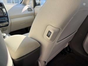 Grey Nissan Leaf 2012 in Kaunas, with an engine capacity of 0.00 L and mileage of 139 thousand km for 3300 €, photo 17 on AUTOMOTO.COM.LV