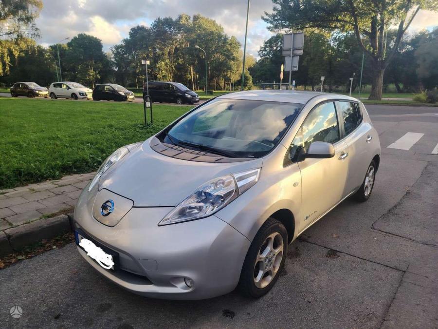 Grey Nissan Leaf 2012 in Klaipeda, with an engine capacity of 0.00 L and mileage of 153 thousand km for 2100 €, photo 13 on AUTOMOTO.COM.LV