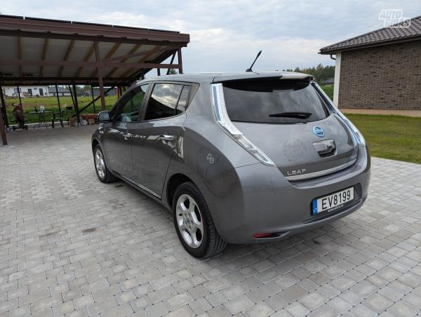 Grey Nissan Leaf 2013 in Vilnius, with an engine capacity of 0.00 L and mileage of 139 thousand km for 5200 €, photo 4 on AUTOMOTO.COM.LV