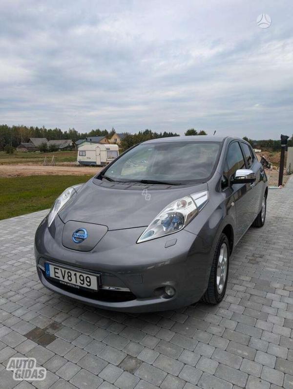 Grey Nissan Leaf 2013 in Vilnius, with an engine capacity of 0.00 L and mileage of 140 thousand km for 5000 €, photo 1 on AUTOMOTO.COM.LV