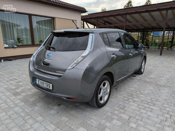 Grey Nissan Leaf 2013 in Vilnius, with an engine capacity of 0.00 L and mileage of 140 thousand km for 5000 €, photo 4 on AUTOMOTO.COM.LV