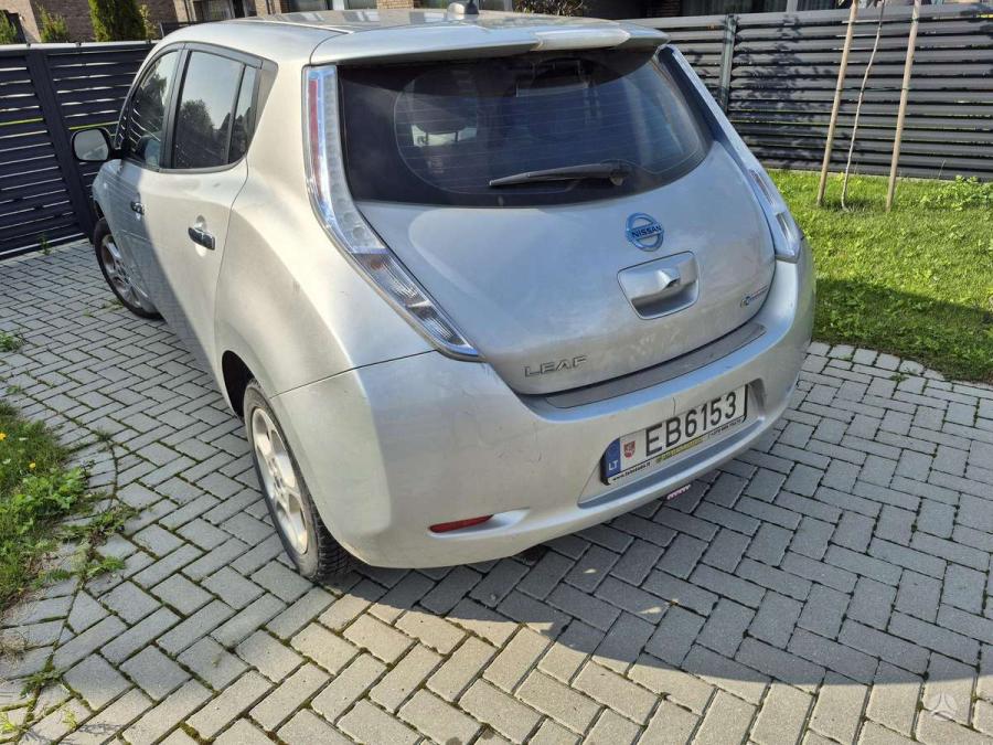 Grey Nissan Leaf 2013 in Klaipeda, with an engine capacity of 0.00 L and mileage of 175 thousand km for 2600 €, photo 9 on AUTOMOTO.COM.LV