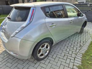 Grey Nissan Leaf 2013 in Klaipeda, with an engine capacity of 0.00 L and mileage of 175 thousand km for 2600 €, photo 10 on AUTOMOTO.COM.LV
