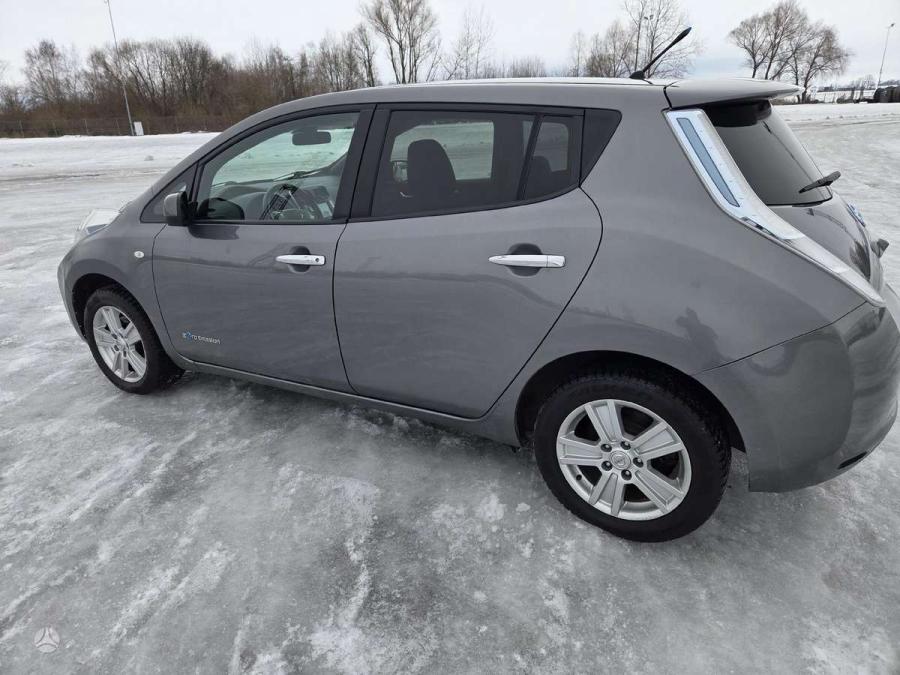 Grey Nissan Leaf 2014 in Marijampole, with an engine capacity of 0.00 L and mileage of 199 thousand km for 2550 €, photo 1 on AUTOMOTO.COM.LV