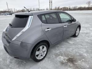 Grey Nissan Leaf 2014 in Marijampole, with an engine capacity of 0.00 L and mileage of 199 thousand km for 2550 €, photo 5 on AUTOMOTO.COM.LV