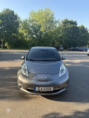 Grey Nissan Leaf 2014 in Vilnius, with an engine capacity of 0.00 L and mileage of 168 thousand km for 3550 €, photo 3 on AUTOMOTO.COM.LV