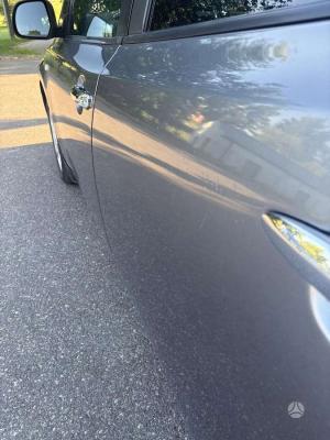 Grey Nissan Leaf 2014 in Vilnius, with an engine capacity of 0.00 L and mileage of 168 thousand km for 3550 €, photo 8 on AUTOMOTO.COM.LV