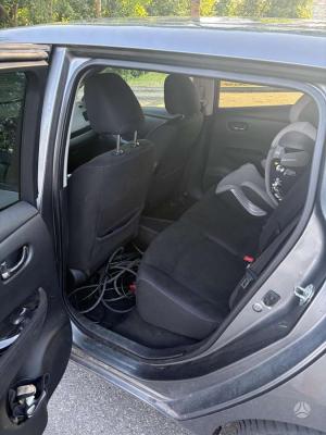 Grey Nissan Leaf 2014 in Vilnius, with an engine capacity of 0.00 L and mileage of 168 thousand km for 3550 €, photo 14 on AUTOMOTO.COM.LV
