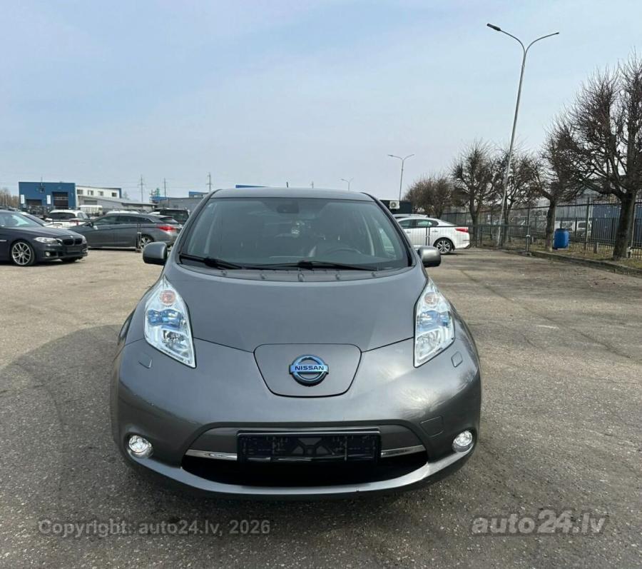 Grey Nissan Leaf 2015 in Tallinn, with an engine capacity of 0.00 L and mileage of 70 thousand km for 6500 €, photo 3 on AUTOMOTO.COM.LV