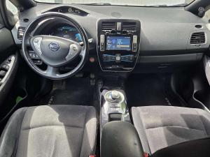 Pelēks Nissan Leaf 2015 Viļņa, ar dzinēja tilpumu 0.00 L un nobraukumu 76 tūkst. km par 4700 €, foto 12 vietnē AUTOMOTO.COM.LV