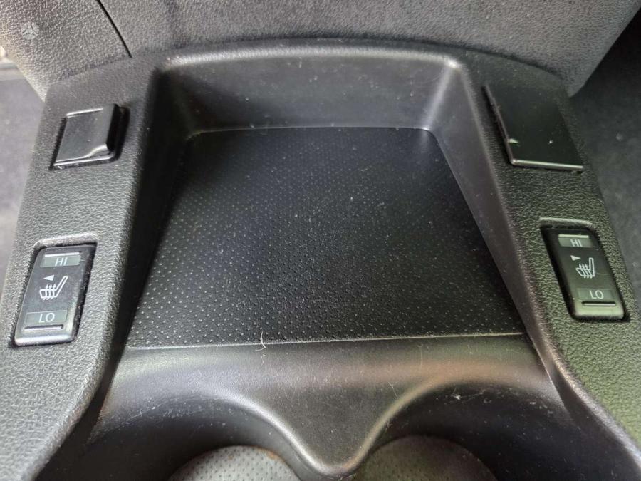 Pelēks Nissan Leaf 2015 Viļņa, ar dzinēja tilpumu 0.00 L un nobraukumu 76 tūkst. km par 4700 €, foto 13 vietnē AUTOMOTO.COM.LV