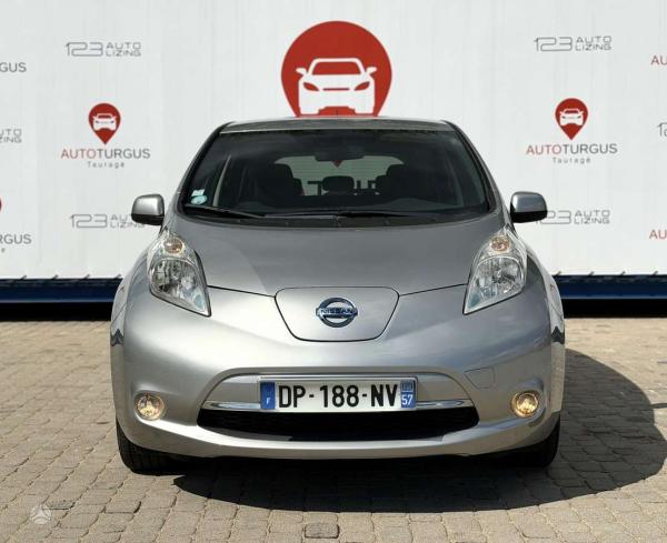 Grey Nissan Leaf 2015 in Taurage, with an engine capacity of 0.00 L and mileage of 73 thousand km for 5300 €, photo 5 on AUTOMOTO.COM.LV