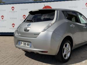 Grey Nissan Leaf 2015 in Taurage, with an engine capacity of 0.00 L and mileage of 73 thousand km for 5300 €, photo 18 on AUTOMOTO.COM.LV