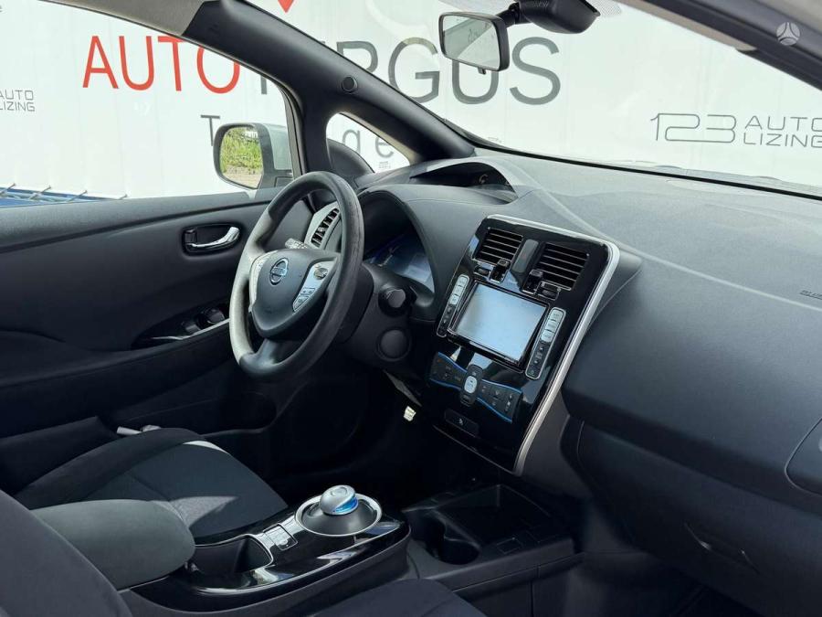 Grey Nissan Leaf 2015 in Taurage, with an engine capacity of 0.00 L and mileage of 73 thousand km for 5300 €, photo 34 on AUTOMOTO.COM.LV