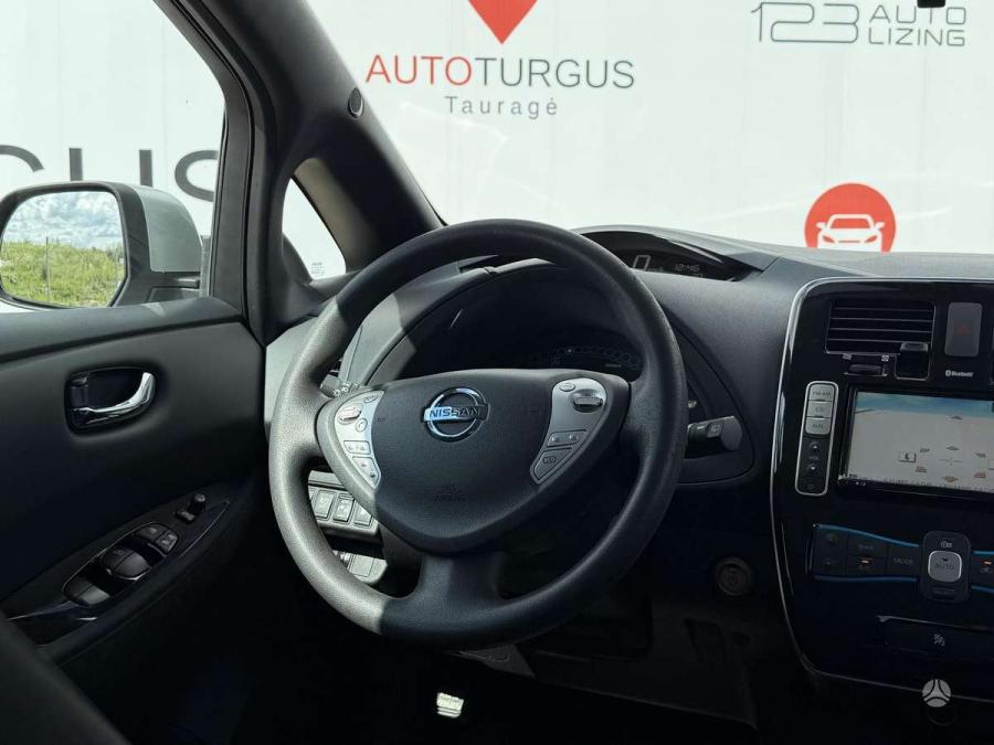 Grey Nissan Leaf 2015 in Taurage, with an engine capacity of 0.00 L and mileage of 73 thousand km for 5300 €, photo 37 on AUTOMOTO.COM.LV