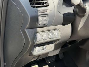 Grey Nissan Leaf 2015 in Taurage, with an engine capacity of 0.00 L and mileage of 73 thousand km for 5300 €, photo 40 on AUTOMOTO.COM.LV