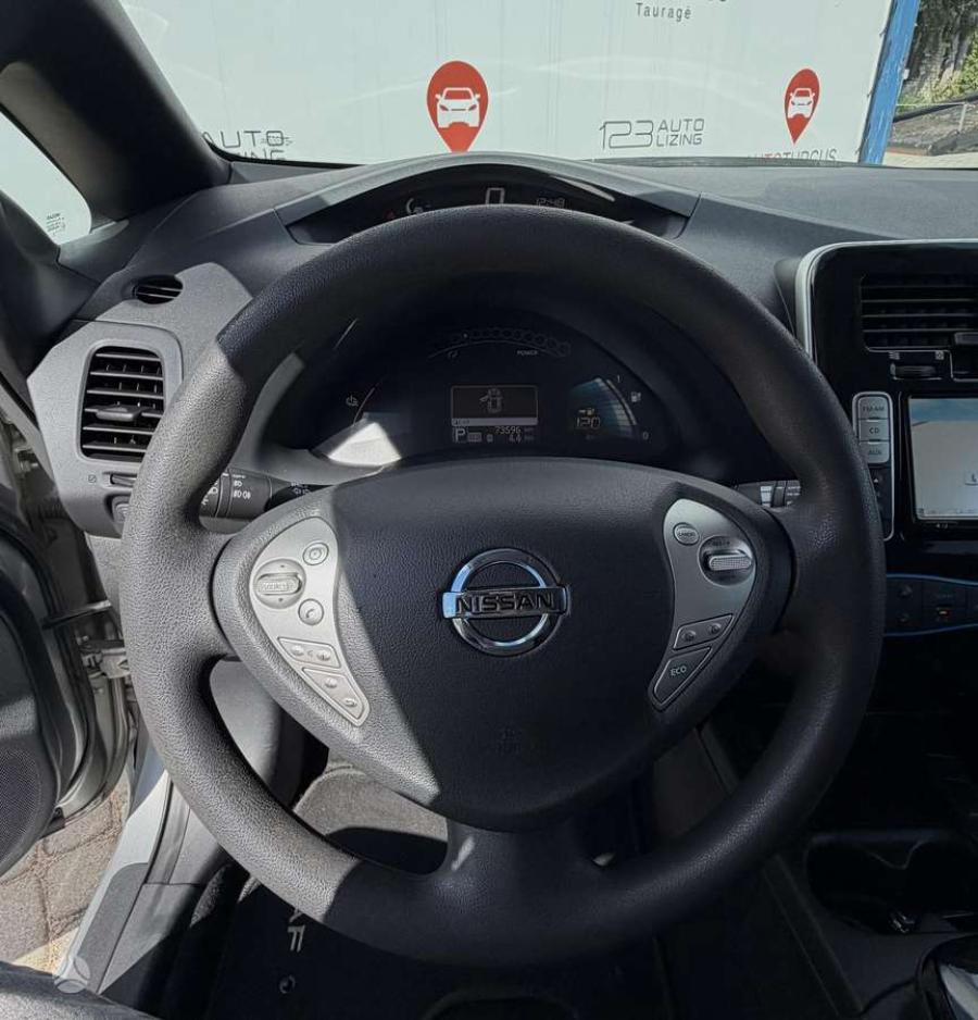 Grey Nissan Leaf 2015 in Taurage, with an engine capacity of 0.00 L and mileage of 73 thousand km for 5300 €, photo 41 on AUTOMOTO.COM.LV