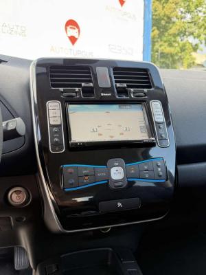 Grey Nissan Leaf 2015 in Taurage, with an engine capacity of 0.00 L and mileage of 73 thousand km for 5300 €, photo 44 on AUTOMOTO.COM.LV