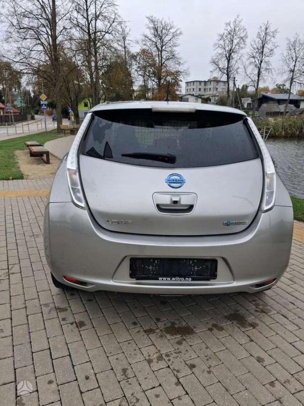 Grey Nissan Leaf 2015 in Raseiniai, with an engine capacity of 0.00 L and mileage of 148 thousand km for 4900 €, photo 7 on AUTOMOTO.COM.LV