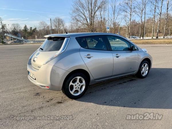 Grey Nissan Leaf 2016 in Tallinn, with an engine capacity of 0.00 L and mileage of 222 thousand km for 5350 €, photo 3 on AUTOMOTO.COM.LV