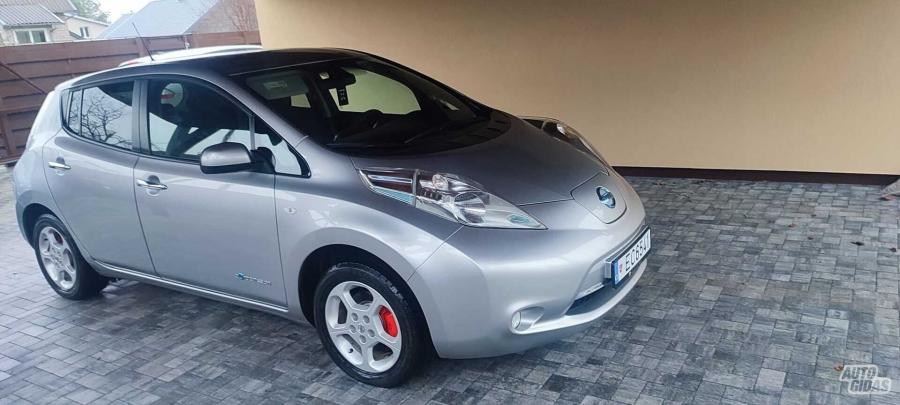Pelēks Nissan Leaf 2016 Klaipėda, ar dzinēja tilpumu 0.00 L un nobraukumu 49 tūkst. km par 6300 €, foto 1 vietnē AUTOMOTO.COM.LV