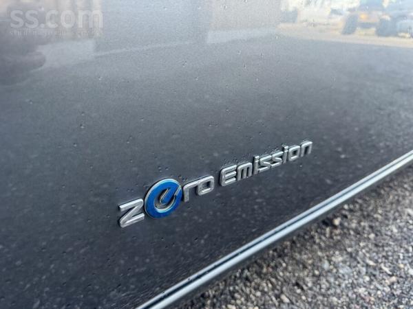 Grey Nissan Leaf 2017 in Cesis, with an engine capacity of 0.00 L and mileage of 153 thousand km for 6900 €, photo 10 on AUTOMOTO.COM.LV