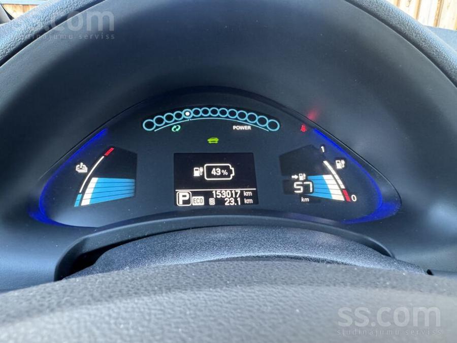 Grey Nissan Leaf 2017 in Cesis, with an engine capacity of 0.00 L and mileage of 153 thousand km for 6900 €, photo 13 on AUTOMOTO.COM.LV