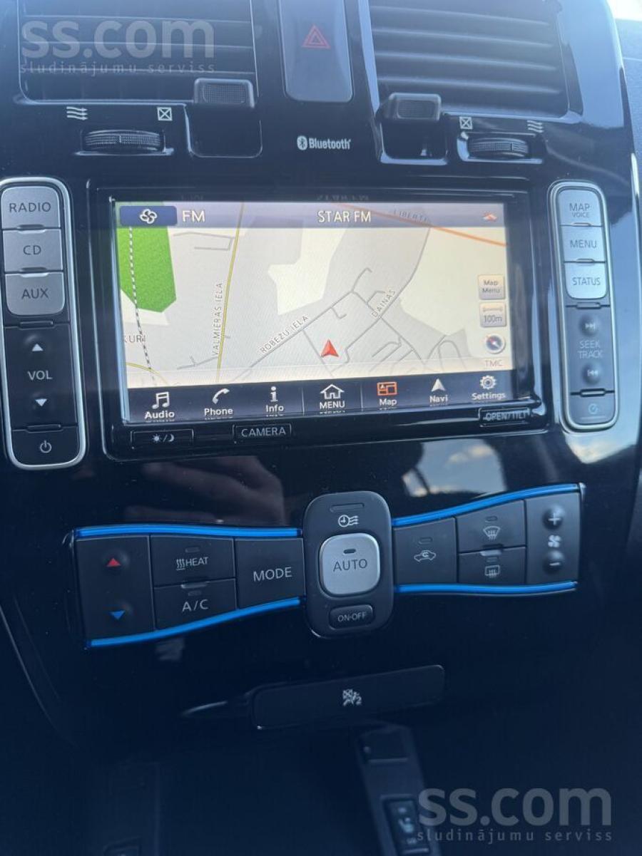 Grey Nissan Leaf 2017 in Cesis, with an engine capacity of 0.00 L and mileage of 153 thousand km for 6900 €, photo 18 on AUTOMOTO.COM.LV