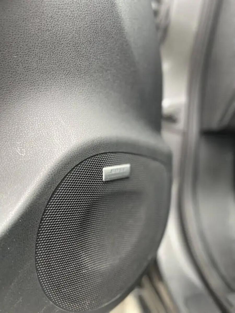 Pelēks Nissan Leaf 2017 Rīga, ar dzinēja tilpumu 0.00 L un nobraukumu 126 tūkst. km par 12500 €, foto 8 vietnē AUTOMOTO.COM.LV