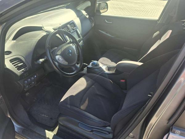 Grey Nissan Leaf 2017 in Kaunas, with an engine capacity of 0.00 L and mileage of 137 thousand km for 5250 €, photo 7 on AUTOMOTO.COM.LV