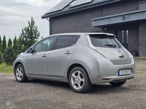 Grey Nissan Leaf 2017 in Vilnius, with an engine capacity of 0.00 L and mileage of 142 thousand km for 4000 €, photo 5 on AUTOMOTO.COM.LV