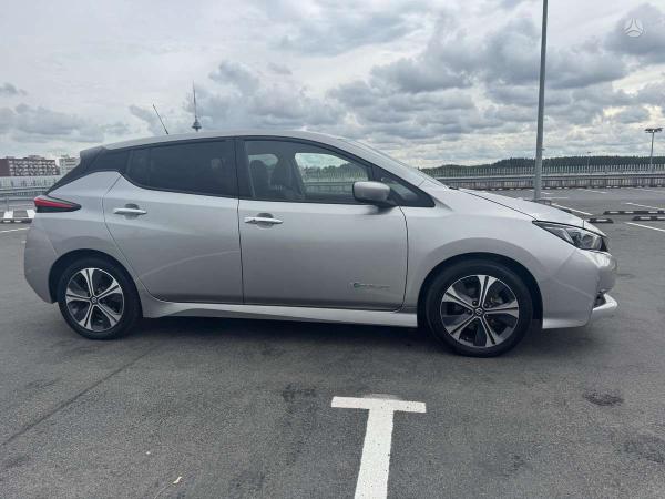 Grey Nissan Leaf 2017 in Vilnius, with an engine capacity of 0.00 L and mileage of 112 thousand km for 9600 €, photo 4 on AUTOMOTO.COM.LV