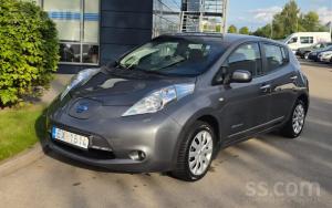 Pelēks Nissan Leaf 2017 Rīga, ar dzinēja tilpumu 0.00 L un nobraukumu 121 tūkst. km par 6500 €, foto  vietnē AUTOMOTO.COM.LV