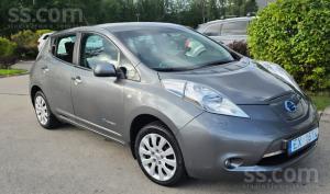 Pelēks Nissan Leaf 2017 Rīga, ar dzinēja tilpumu 0.00 L un nobraukumu 121 tūkst. km par 6500 €, foto 3 vietnē AUTOMOTO.COM.LV