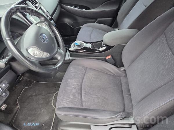 Nissan Leaf 2017 Valmiera vietnē Pelēks Nissan Leaf 2017 Valmiera, ar dzinēja tilpumu 0.00 L un nobraukumu 154 tūkst. km par 6200 €, foto 7 vietnē AUTOMOTO.COM.LV