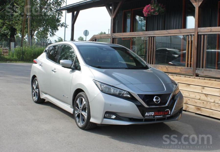 Grey Nissan Leaf 2018 in Riga, with an engine capacity of 0.00 L and mileage of 0 thousand km for 9790 €, photo 4 on AUTOMOTO.COM.LV