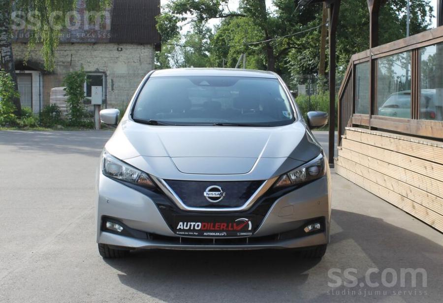 Grey Nissan Leaf 2018 in Riga, with an engine capacity of 0.00 L and mileage of 0 thousand km for 9790 €, photo 5 on AUTOMOTO.COM.LV