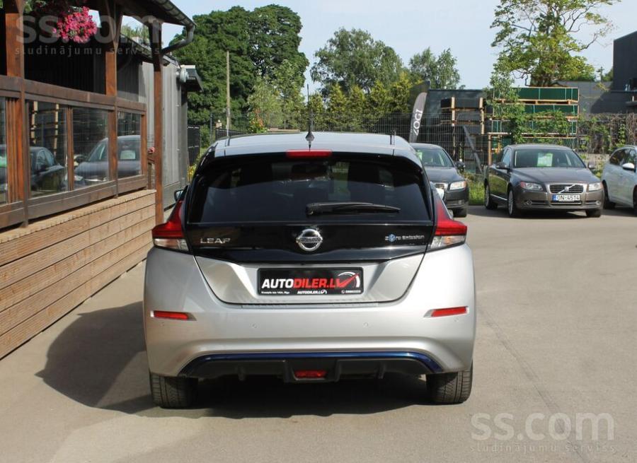 Grey Nissan Leaf 2018 in Riga, with an engine capacity of 0.00 L and mileage of 0 thousand km for 9790 €, photo 9 on AUTOMOTO.COM.LV