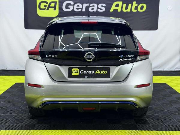 Pelēks Nissan Leaf 2018 Viļņa, ar dzinēja tilpumu 0.00 L un nobraukumu 112 tūkst. km par 9900 €, foto 5 vietnē AUTOMOTO.COM.LV