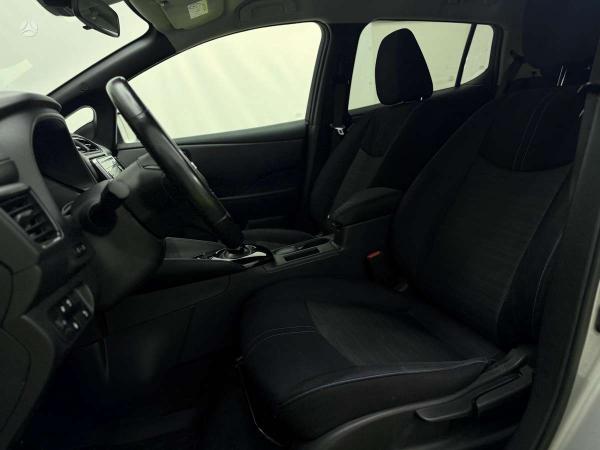 Pelēks Nissan Leaf 2018 Viļņa, ar dzinēja tilpumu 0.00 L un nobraukumu 112 tūkst. km par 9900 €, foto 10 vietnē AUTOMOTO.COM.LV